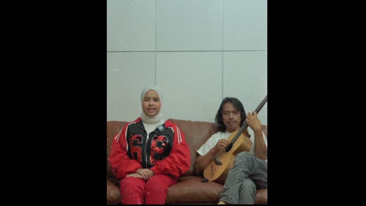Konser Gitaris Dewa Budjana dan Eross Galang Donasi untuk Sumatera ...